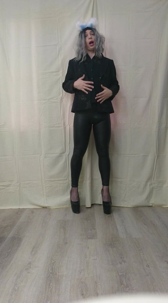 Rikki 18 Pics Xhamster