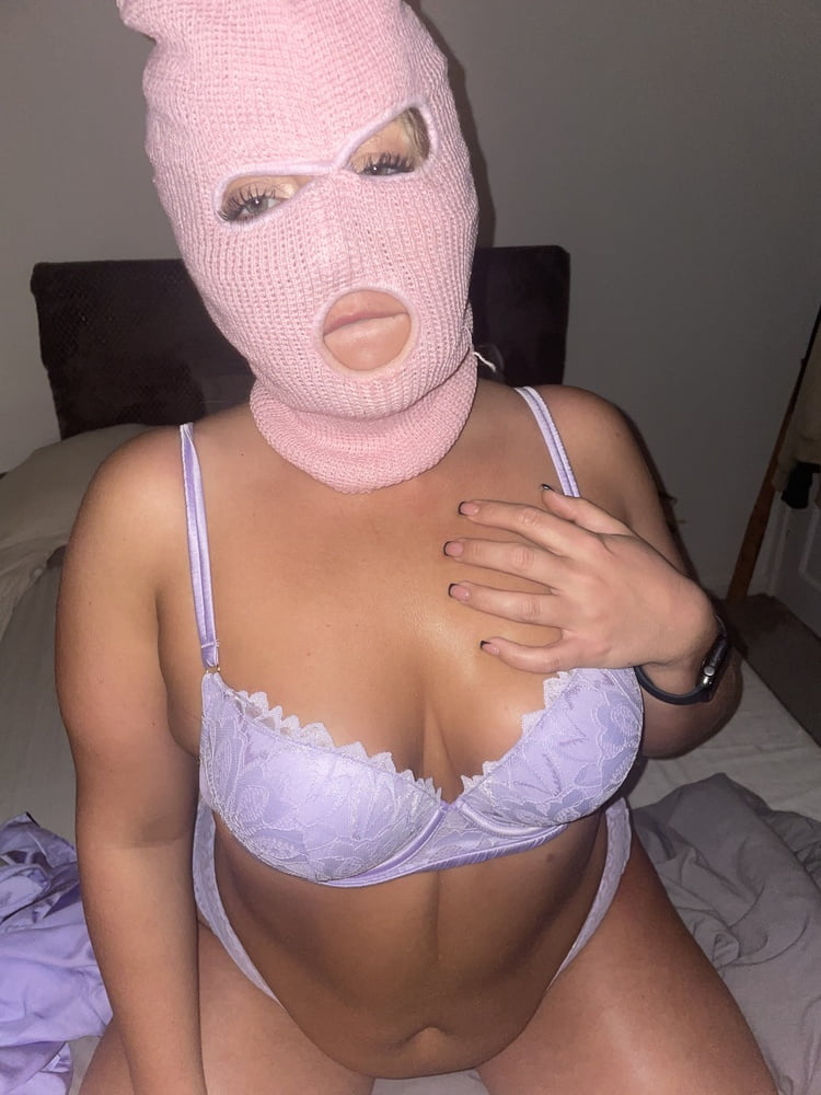 She Loves Showing Off 36 Pics Xhamster 9252