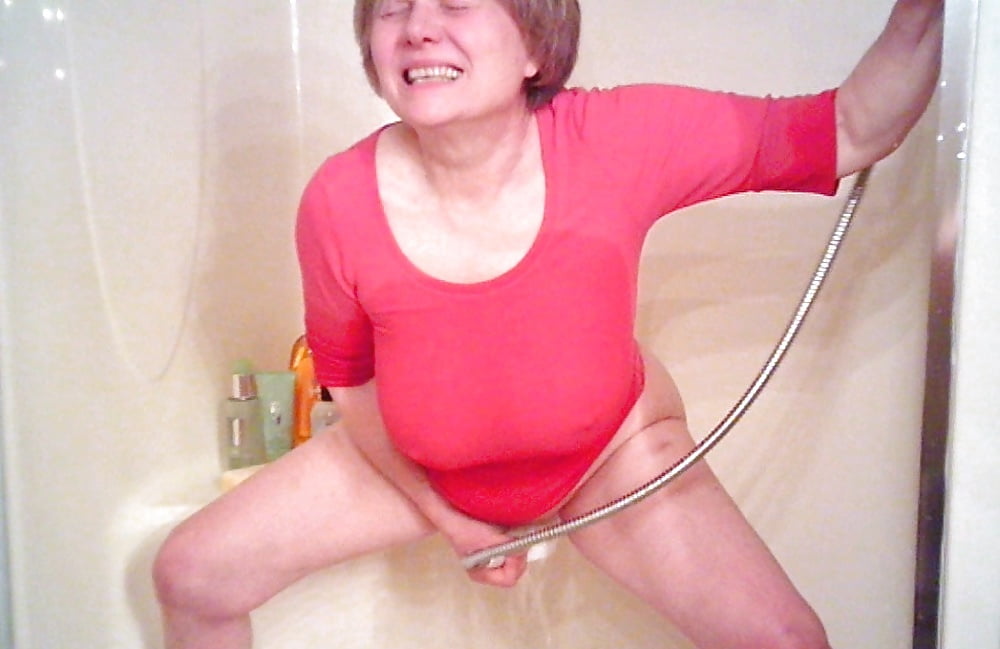 Gilf Masturbates In Wet T Shirt 281 Pics 2 Xhamster 8028